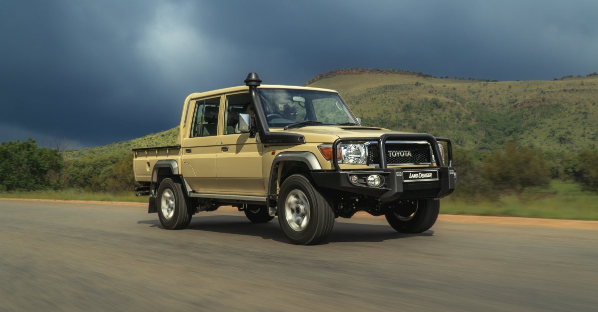 Acumen | A crystal ball: Toyota Land Cruiser 79 D/C 70th edition